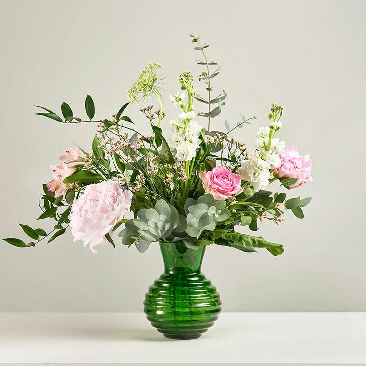 Beställ blommor från Interflora Berga Blommor Åkersberga